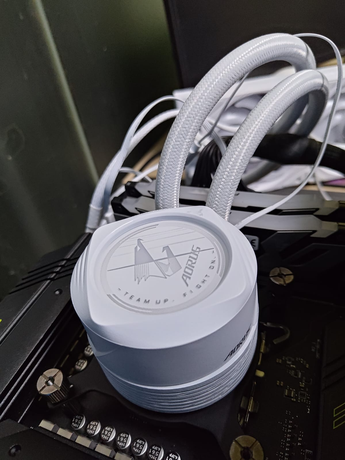 Aorus Waterforce Ii 360 Ice Aio Liquid Cooler Praktis Dan Mumpuni